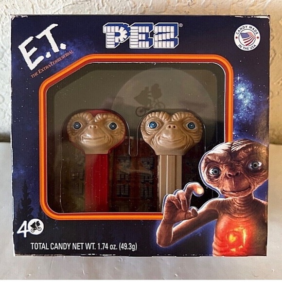 PEZ | Toys | The Et 4th Anniversary Pez Twin Pack Gift Set Features Et Pez Dispenser | Poshmark